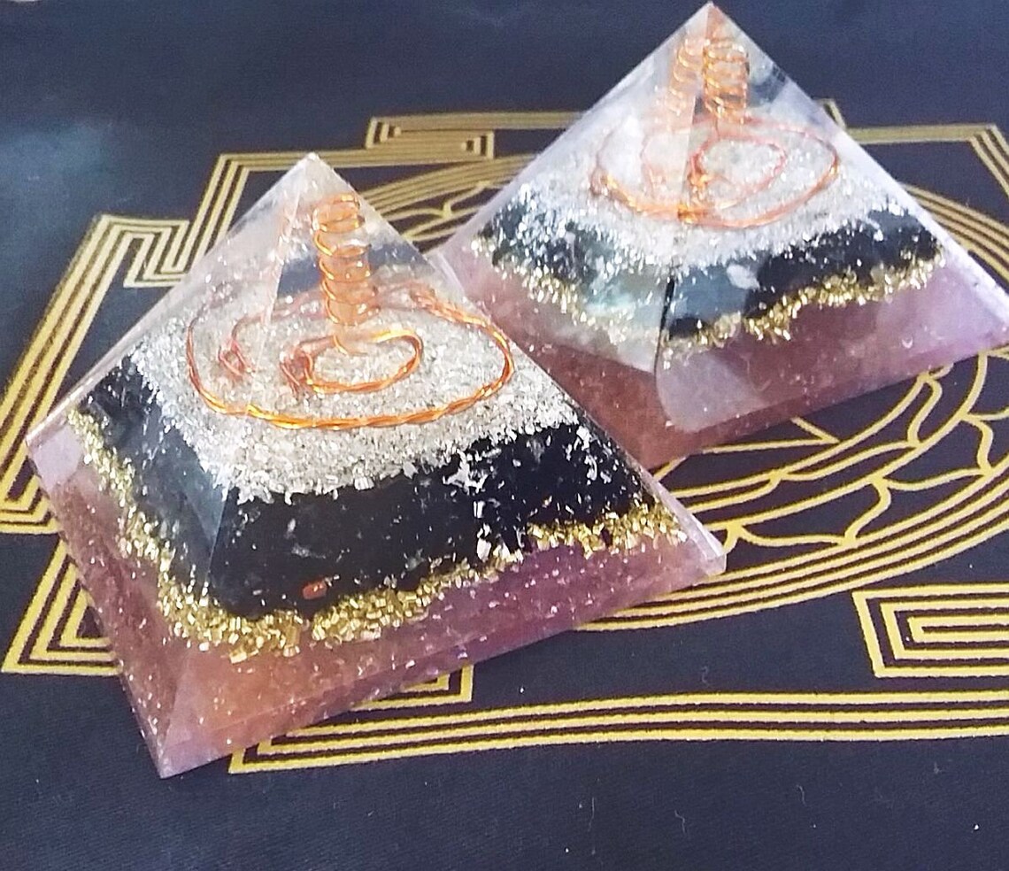 ORGONE SHUNGITE Pyramid 100MM Shungite Orgone Pyramid With - Etsy