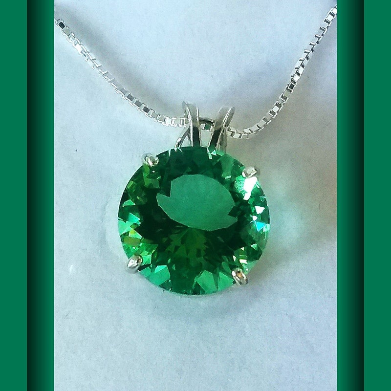 Green Shamanic Necklace - Etsy