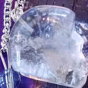 CRYSTAL SKULL Dowsing Pendulum, Solid Carved Crystal Quartz Skull ...