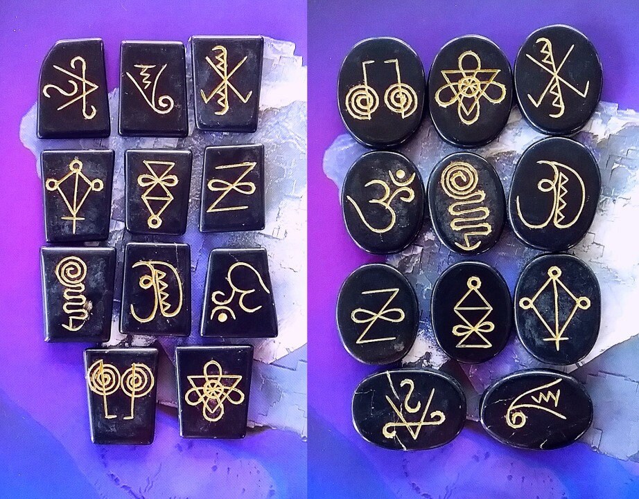 KARUNA Rune Set Large 11 Piece BLACK TOURMALINE Crystal | Etsy
