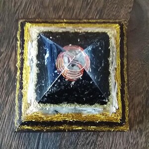 Huge SHUNGITE PYRAMID, ORGONE Pyramid With Elite Shungite, Black ...