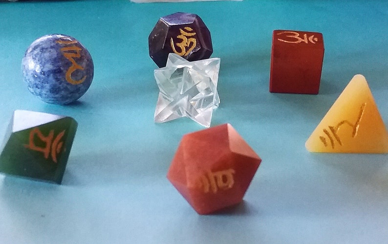 Chakra Crystal Platonic Solids Set: Engraved Sacred Geometry Stones - Etsy