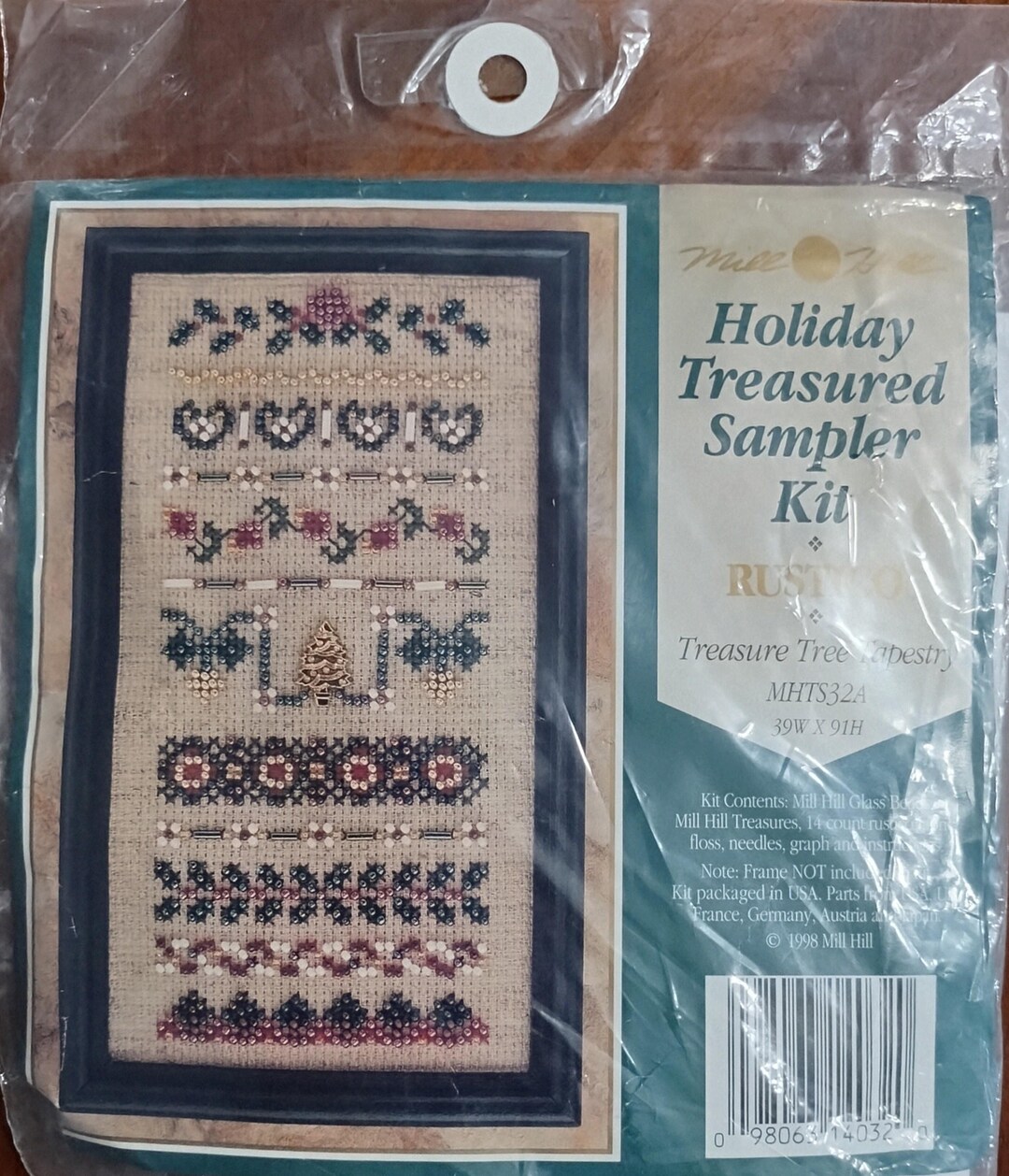 Treasured Tree Tapestry Kit for a Holiday Treasured Sampler From Mill ...