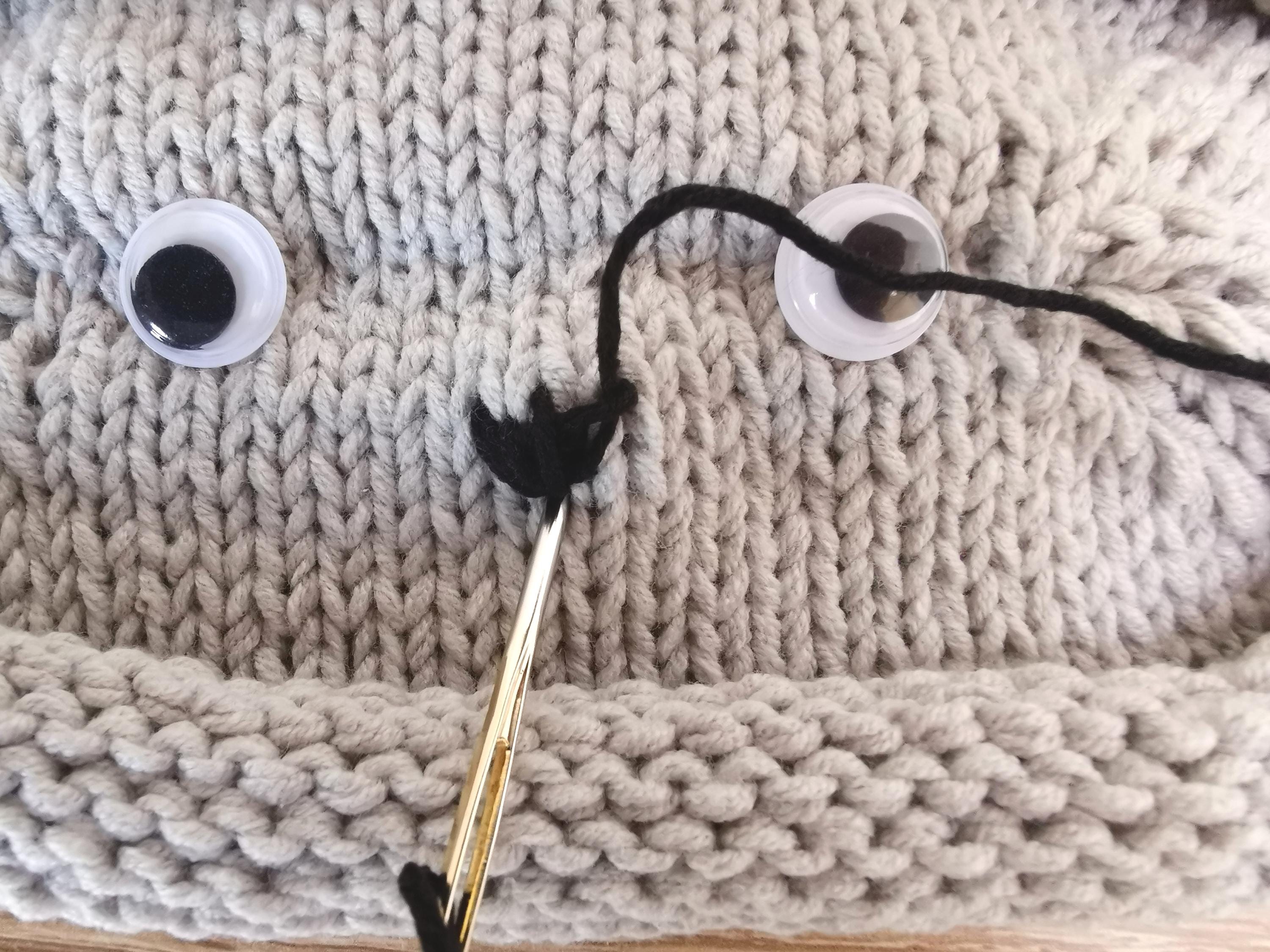 Eyeglass Holder Mouse - Oval Basket - Knitting Pattern in English and ...