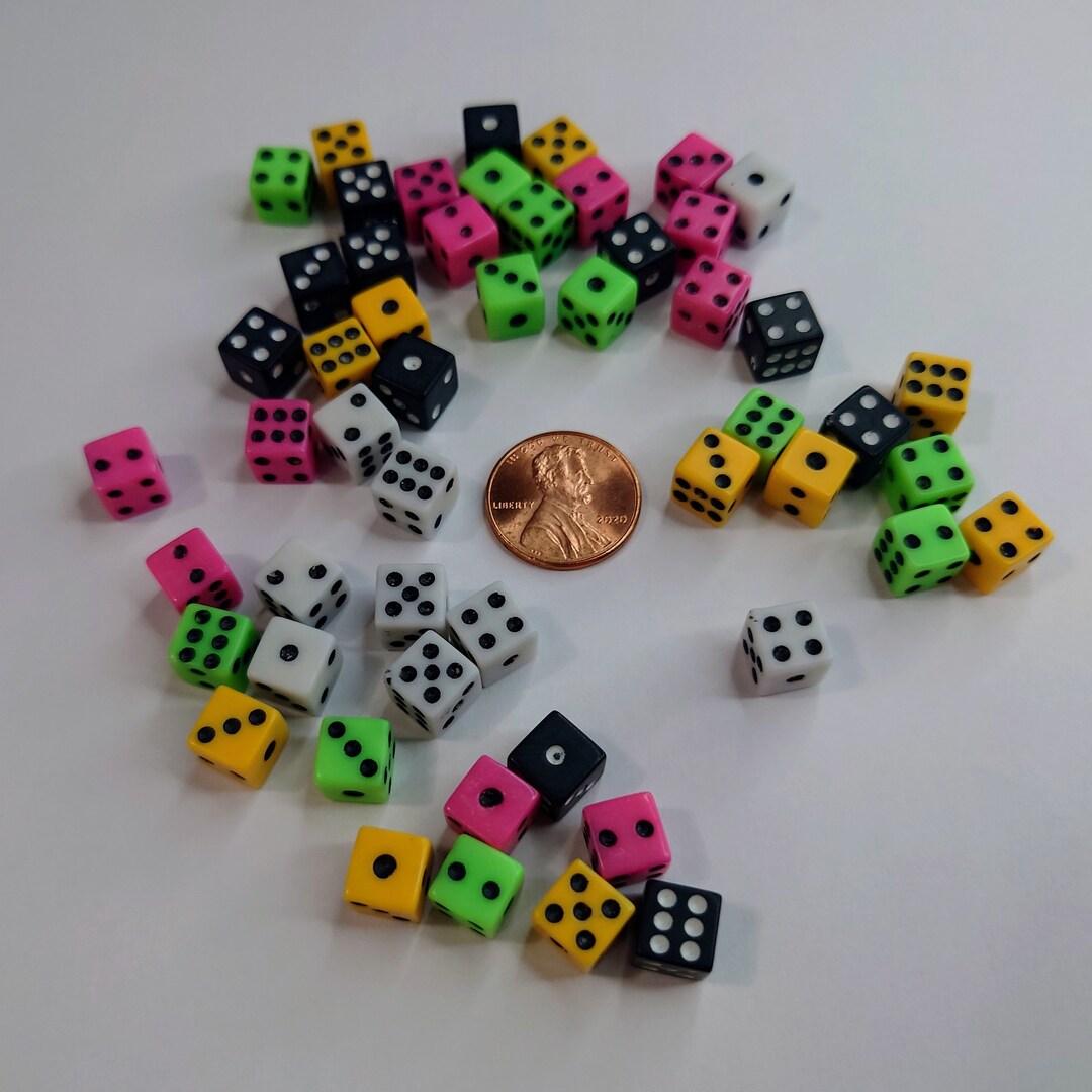 Mini Dice, Glows in Blacklight - Etsy