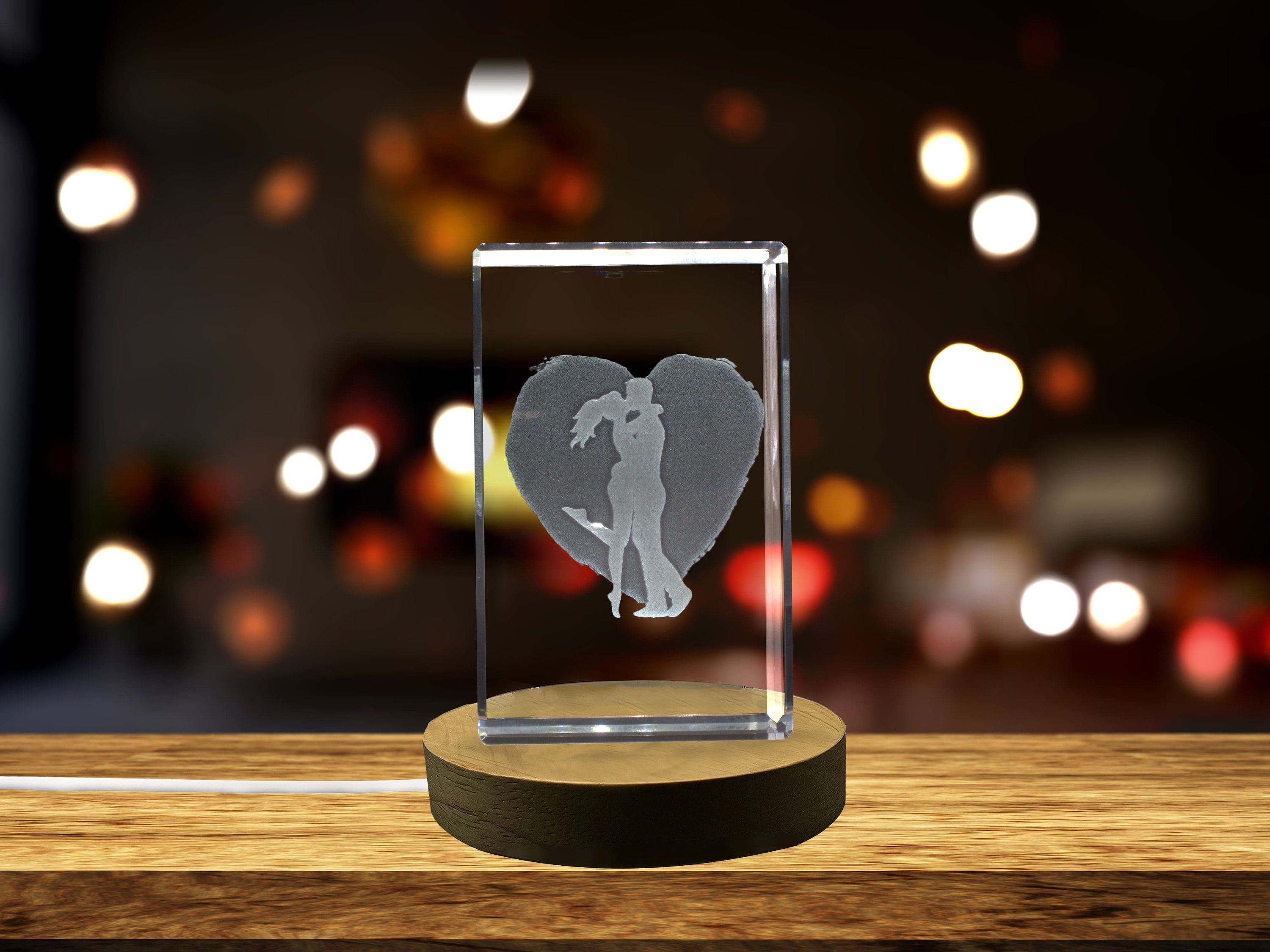3D Engraved Crystal Kissing Couple: Romantic Keepsake With LED Base ...
