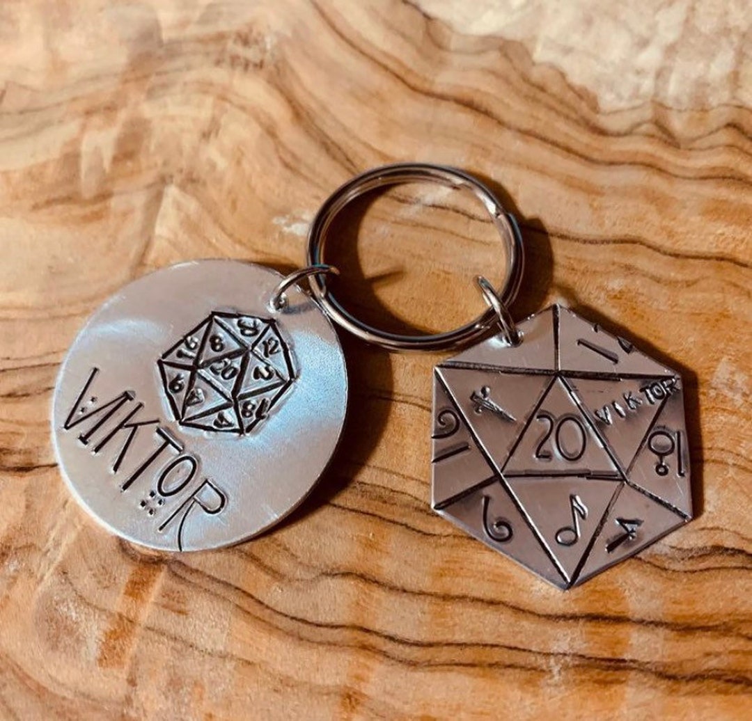 Made to Order! DND Personalized Character D20 Keychains - Etsy