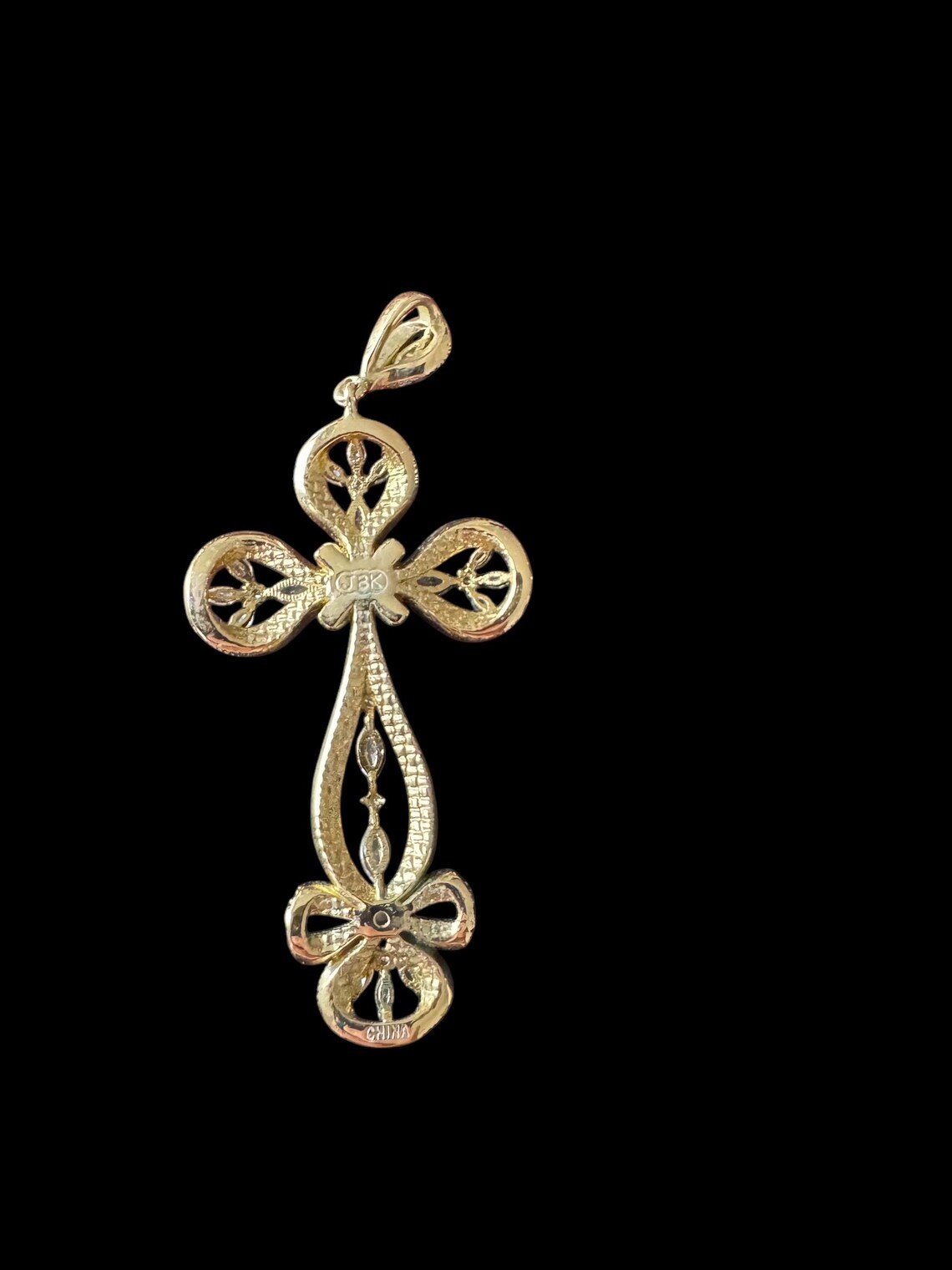 Jacquelyn Kennedy Gold-toned Cross Pendant by Camrose & Kross – Cubic ...