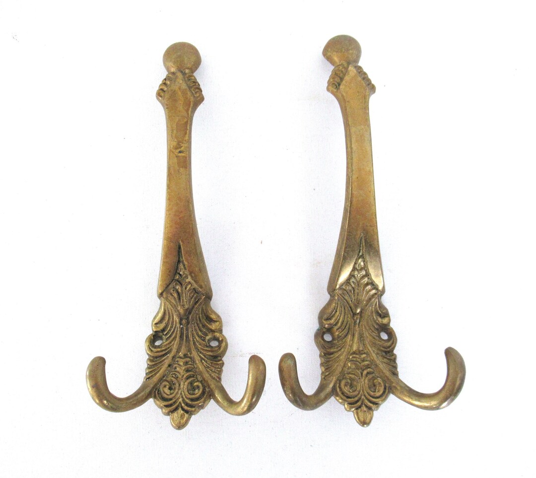 Set of 2 Brass Wall Hooks Coat Hooks Victorian Style Hooks. 89BGDAK3 - Etsy