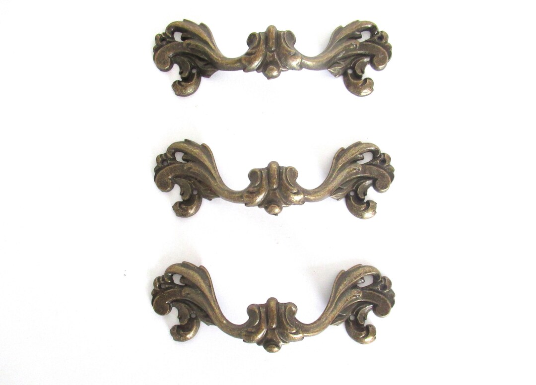 Vintage Drawer Pulls With Leaf Handles Cabinet Pulls Set of 3 Furniture ...