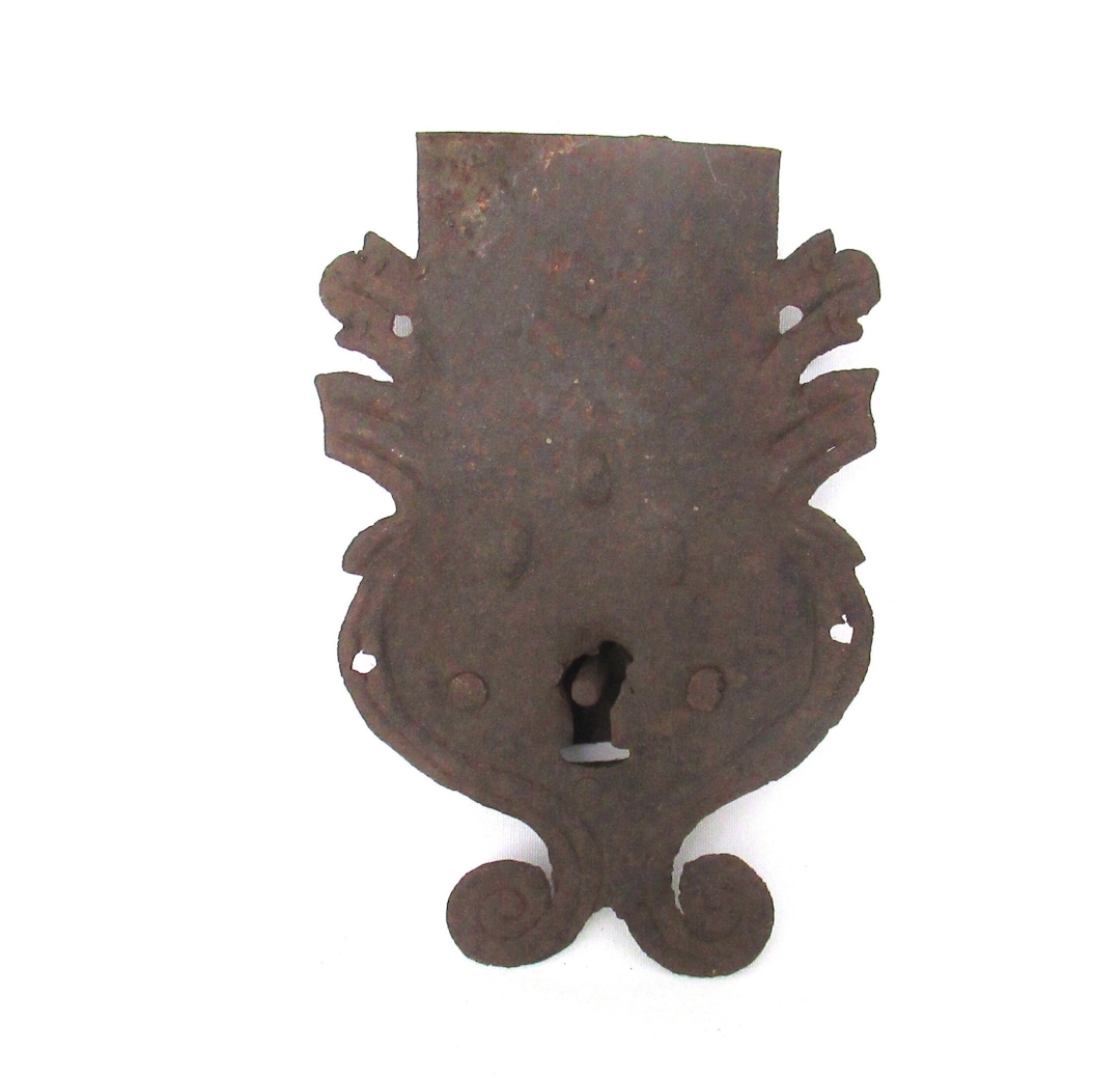 Primitive Antique 18th Century Hand Wrought Iron Lock. #908G1F4K1E - Etsy