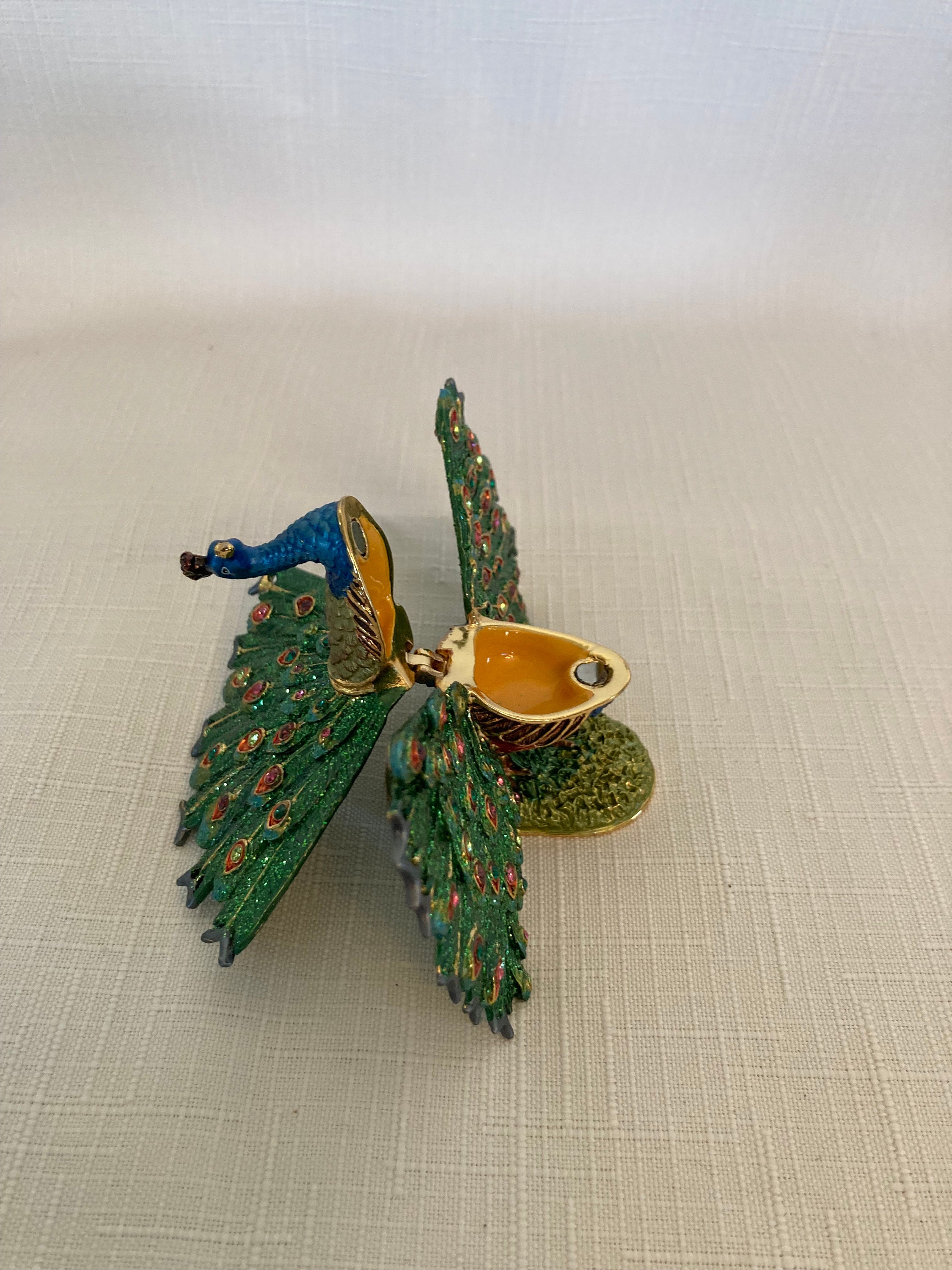 Brand New Peacock Jeweled Plumage Metal Alloy Ring Holder/ Tiny Trinket ...