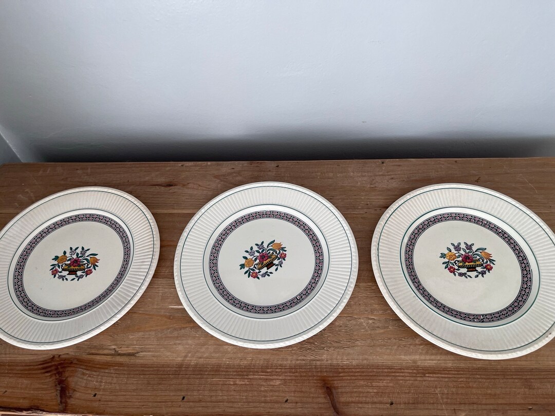 Set of 3 Trentham Wedgwood Etruia Luncheon Plates - Etsy