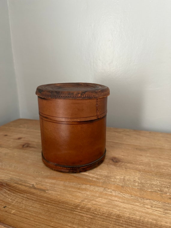 Antique Leather Collar Box. Leather and Silk Lined So… - Gem