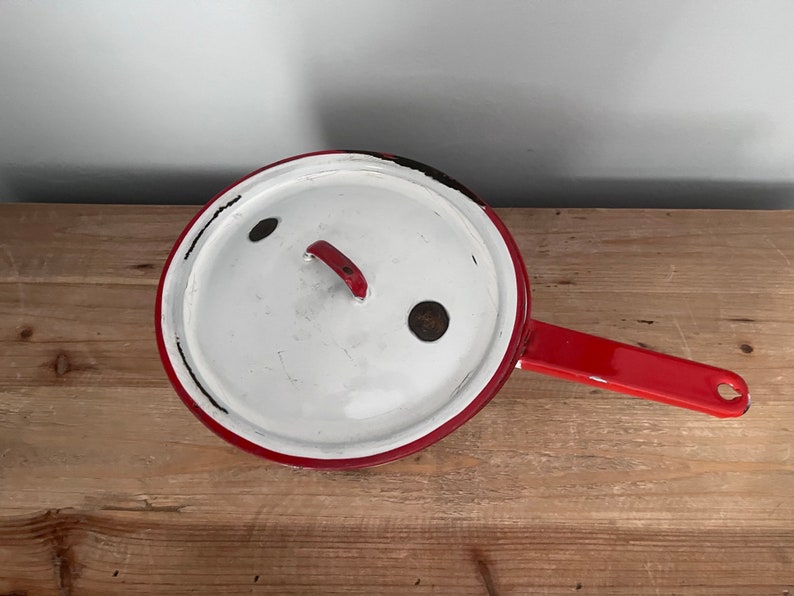 Red and White Enamel Pot With Lid - Etsy
