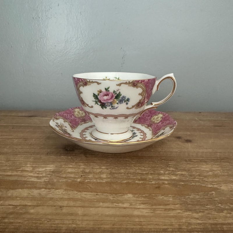 Lady Carlyle Fine China - Etsy