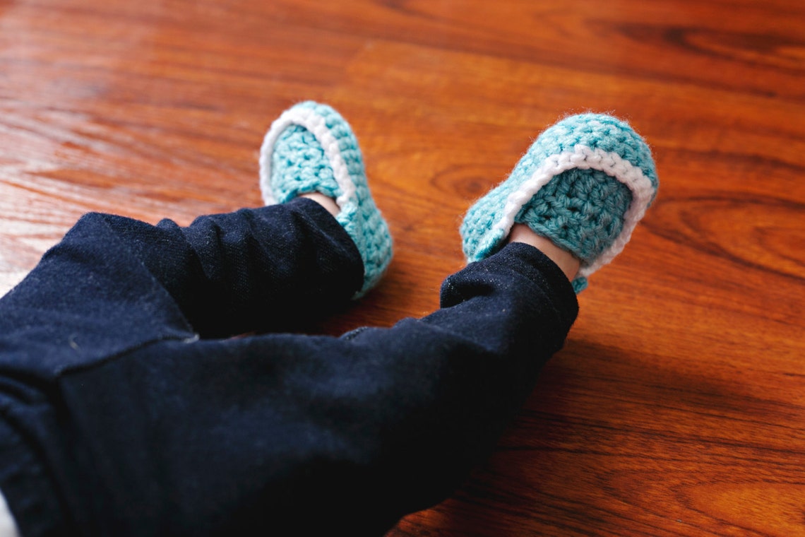 Crochet Pattern - Baby Moccasins, Baby Booties, Crochet Toddler ...