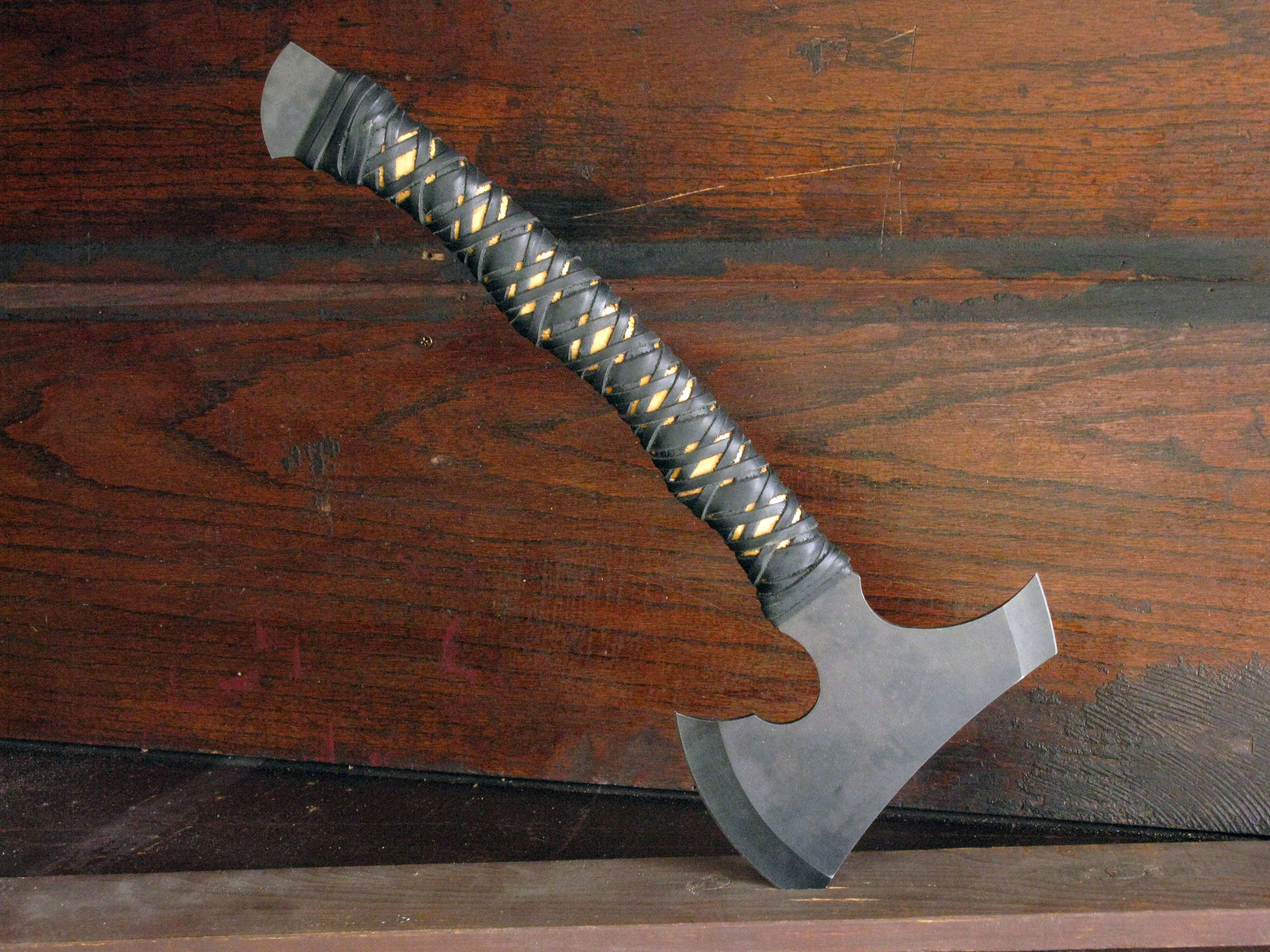 Throwing Axe, Full Tang, High Carbon, Heat Treated Steel, Designed ...