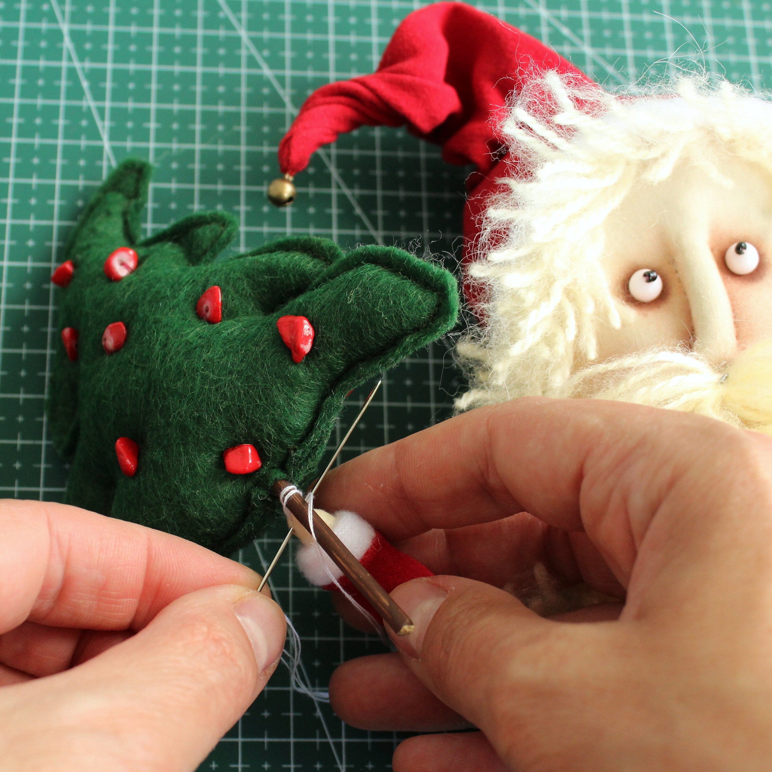 Primitive Cloth Doll Santa Pattern, Country-style Doll Sewing Template ...
