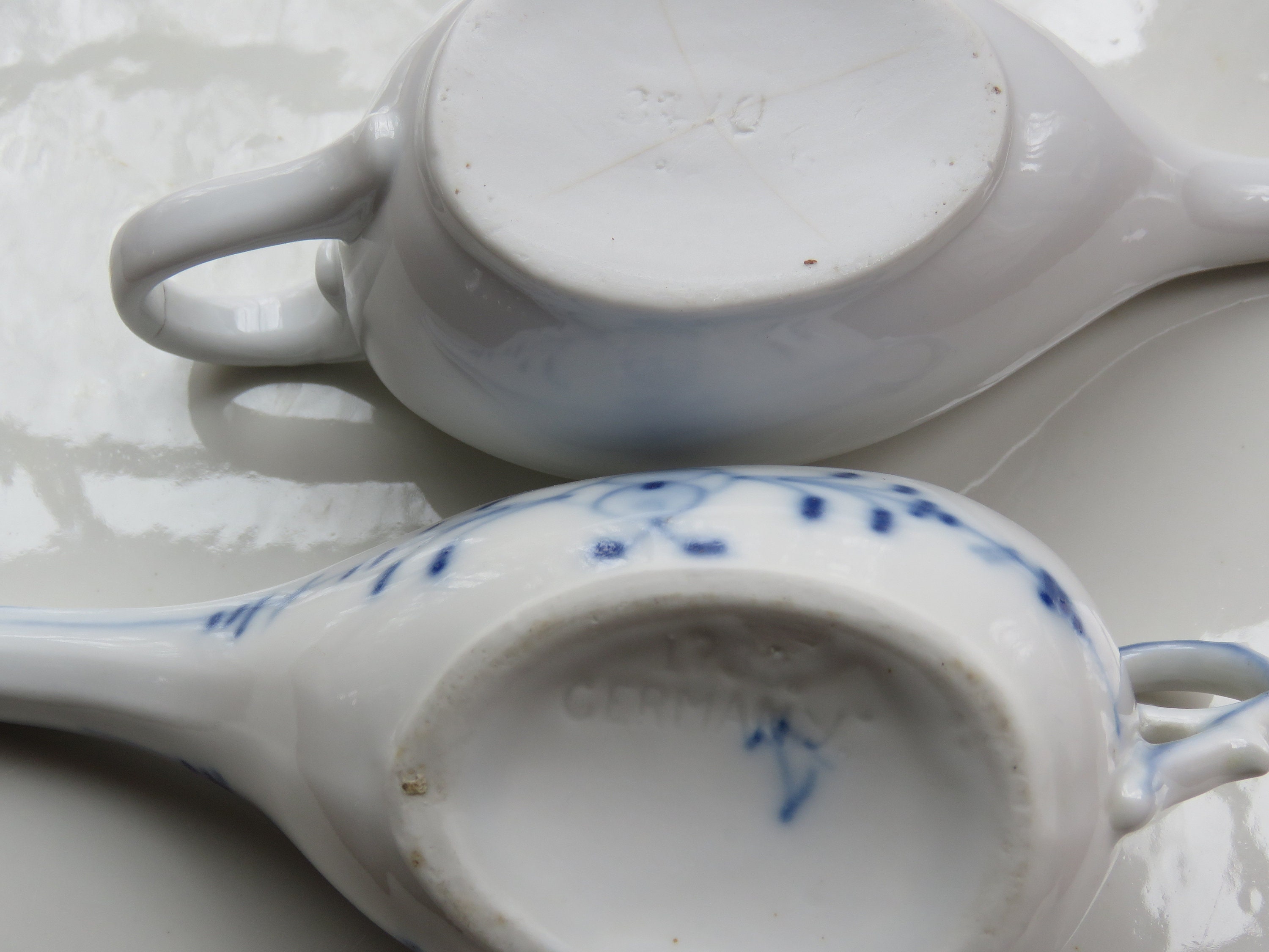 Two Vintage Invalid Feeders, Red Cross, Blue Onion, Meissen Germany ...