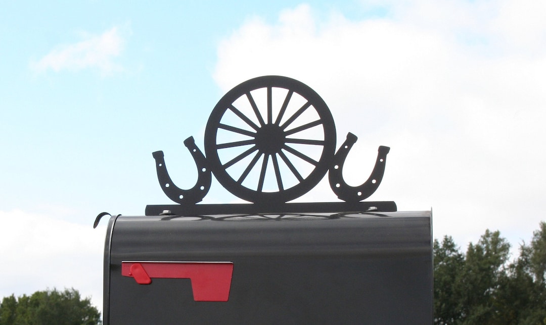 Horseshoes and Wagon Wheel Metal Mailbox Topper 8.5 Inches Tall - Does ...