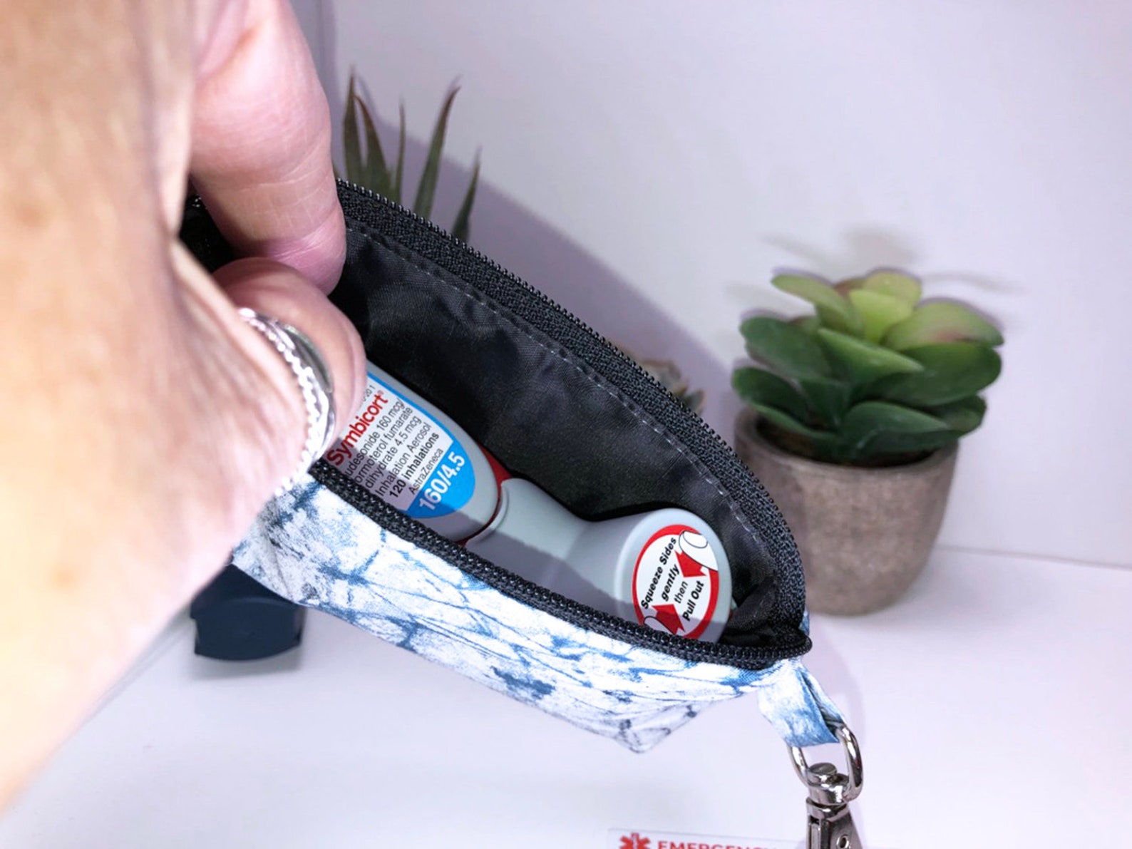 GRUNGE Astma Inhaler Case Clip-on Inhaler Zipper Pouch | Etsy