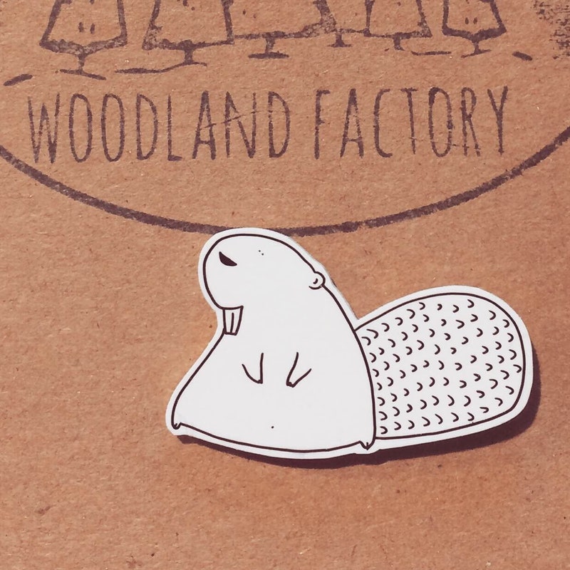 Beaver Brooch - Etsy