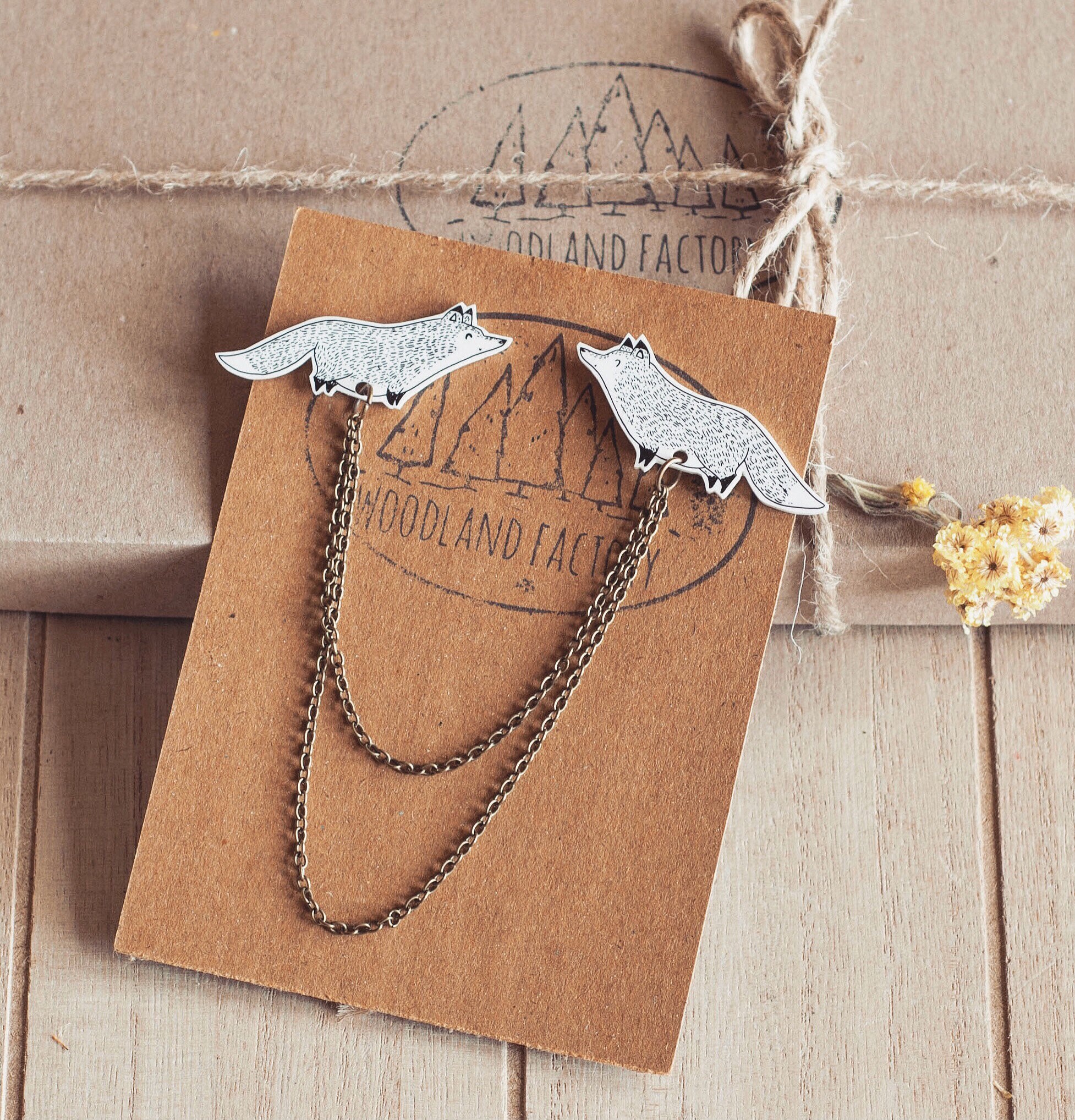 Fox Collar Clip Chain 2 Foxes a Handmade Collar Pin With - Etsy