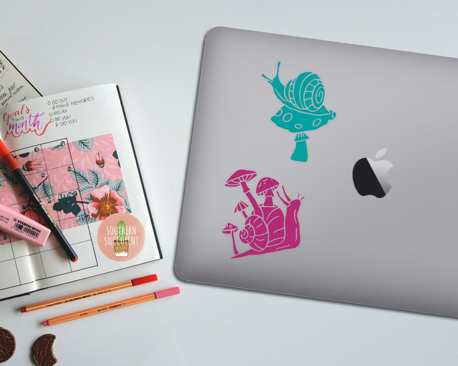 Cute Garden Snails Vinyl Decals Snails on Mushrooms Snail - Etsy