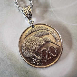 New-zealand NZ Vintage 1 Florin OR 20 Cents Kiwi Bird Silver Tone Coin Pendant Necklace 1947 ...