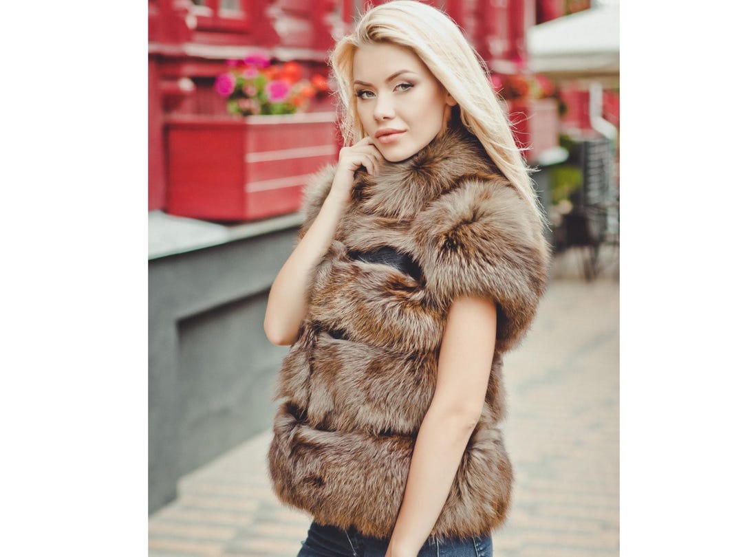 Brown Fox Fur Vest for Women | Sleeveless Winter Jacket | Real Fur Plus ...
