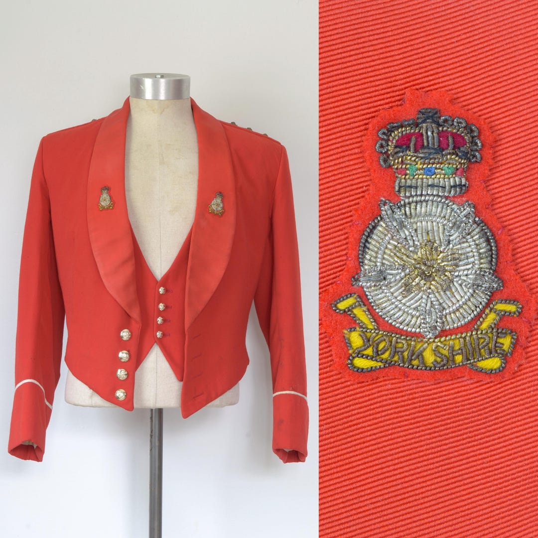 Vintage 1970s-80s || 'redcoat' || Officer's Mess Dress Uniform for the ...