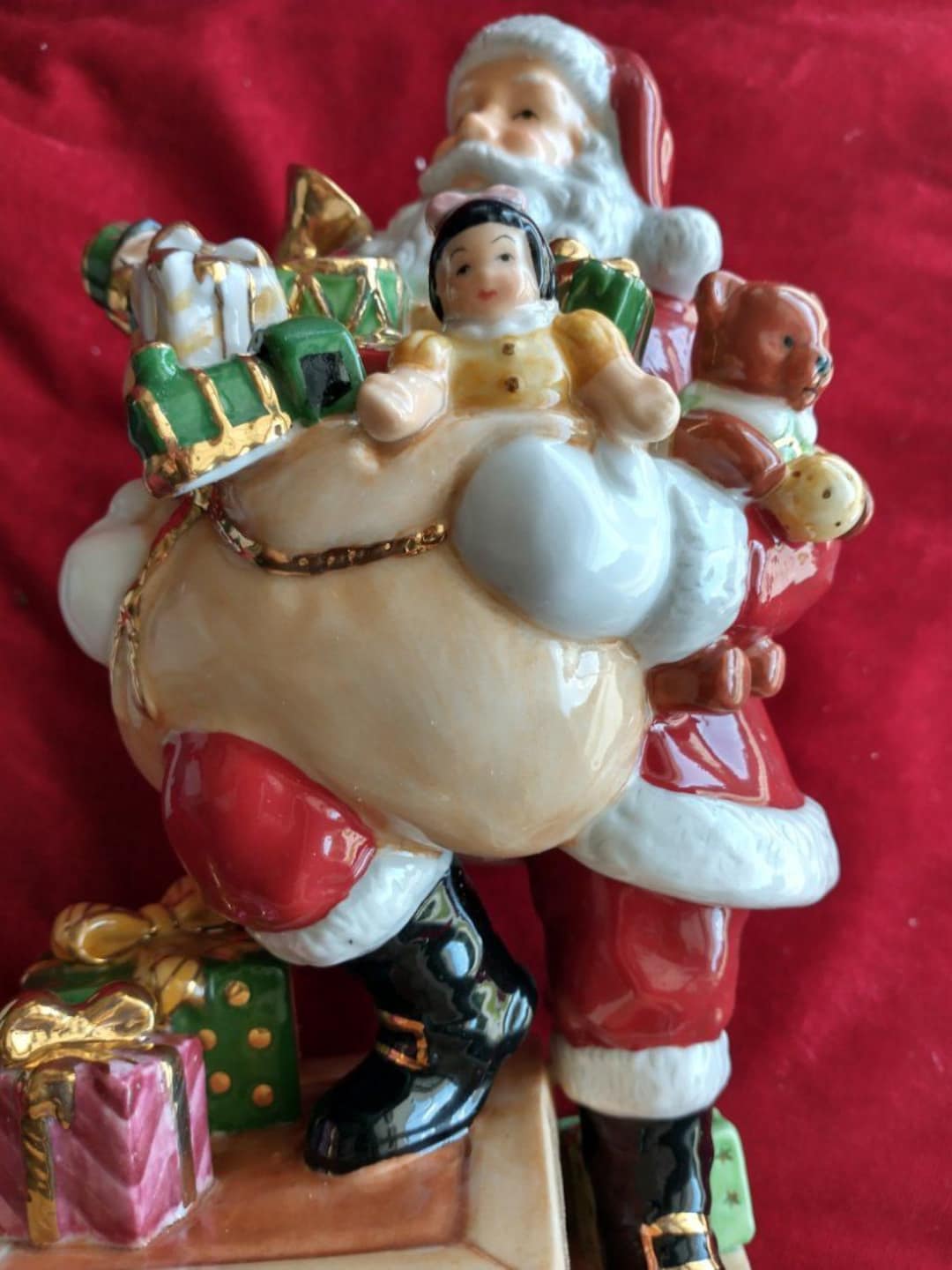 ROYAL DOULTON SANTA on the Rooftop Figurine-rare - Etsy