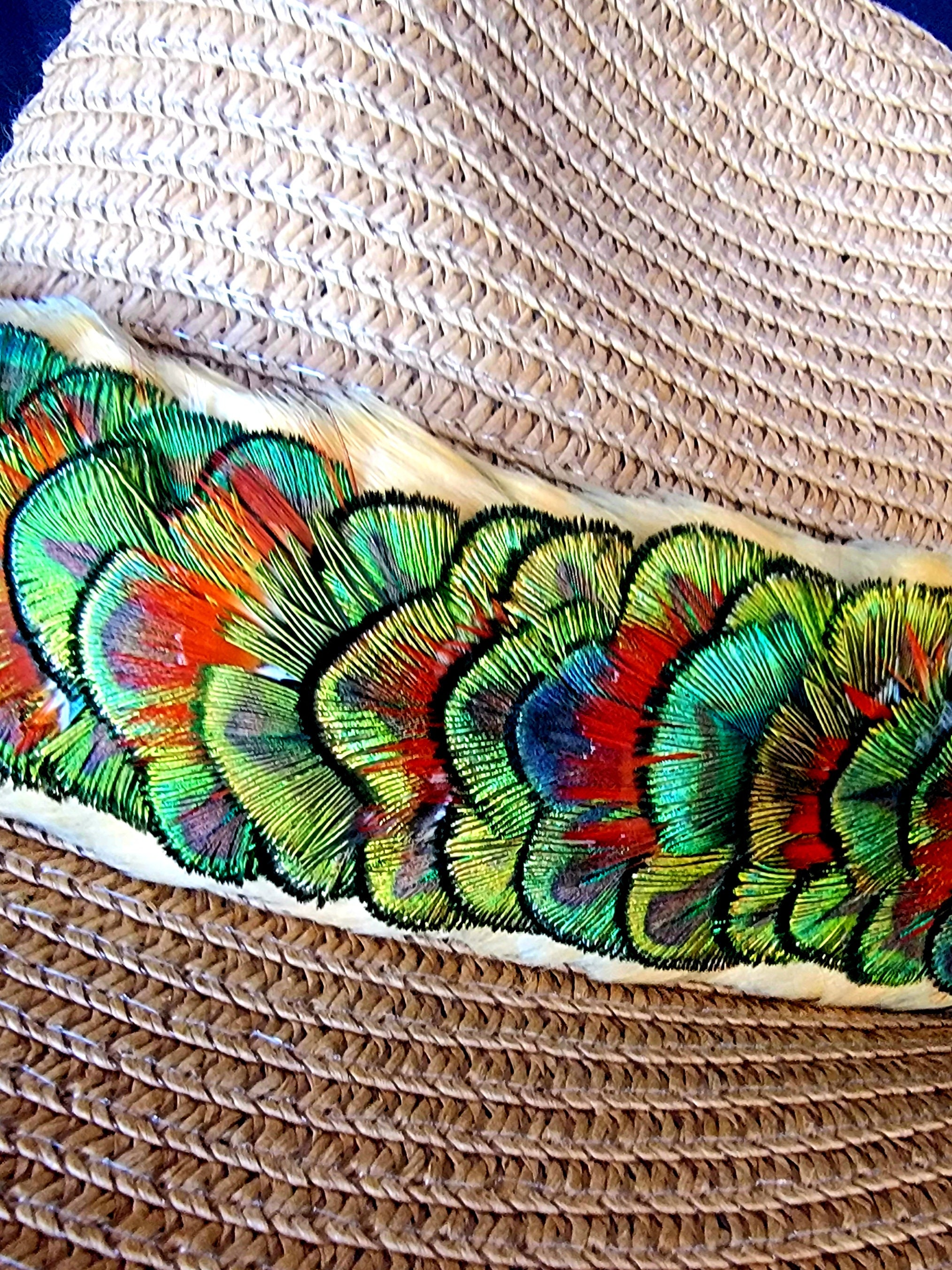 Feather Lei Hatband (humupapapa), Peacock, Golden Pheasant and Dyed ...