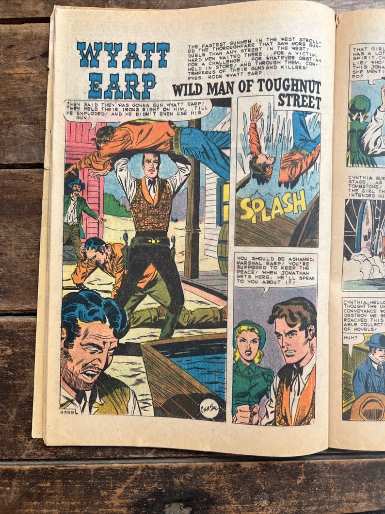 1980 Outlaws of the West Comic Book: Wyatt Earp & Cheyenne Kid - Etsy