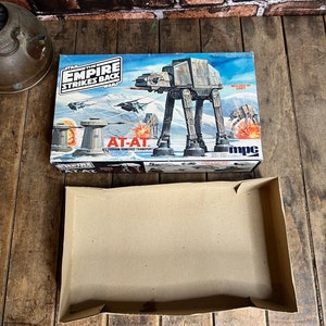 Vintage 1981 Star Wars the Empire Strikes Back - AT-AT All Terrain ...