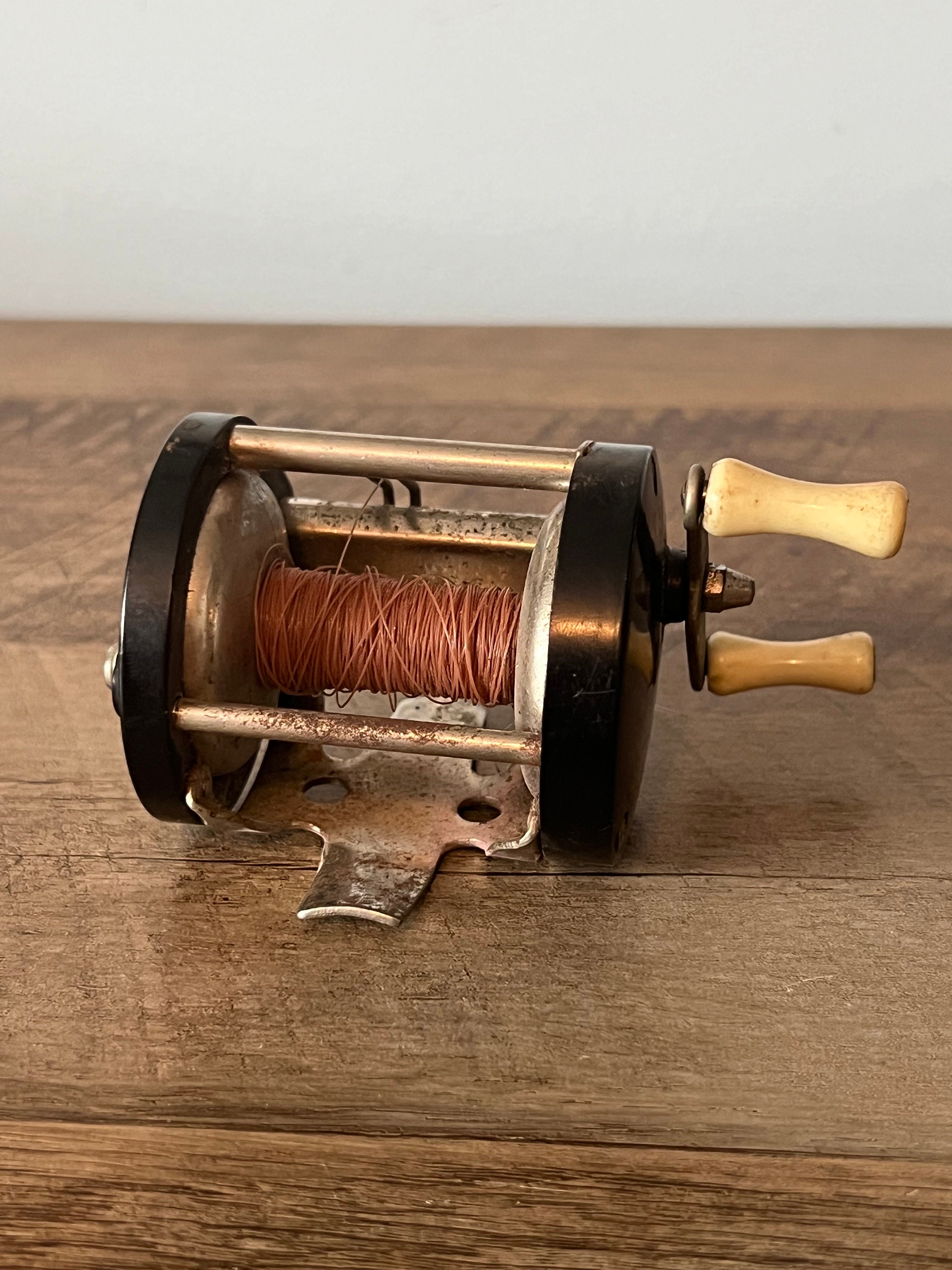 Vintage 1950s J.C. Higgins Bait Caster Fishing Reel - Etsy