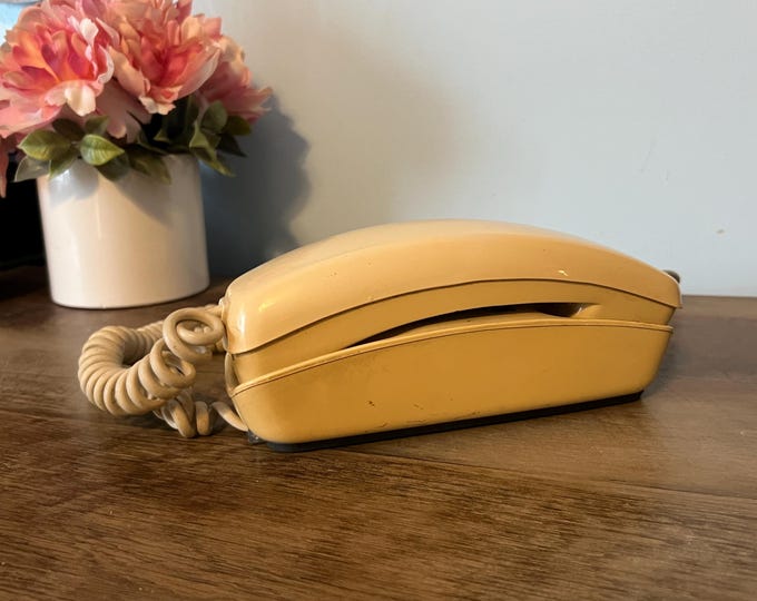 Vintage 1970s Western Electric Trimline Princess Rotary Phone - Tested ...