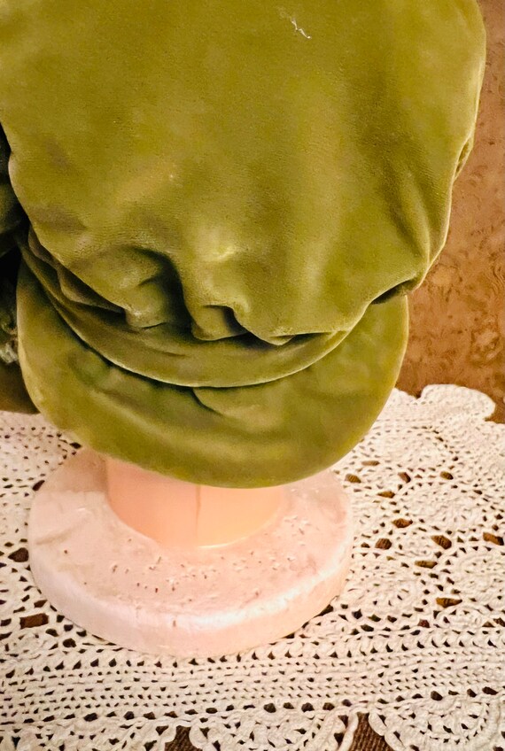 Vintage Union Felt Olive Green ladies Hat - Gem