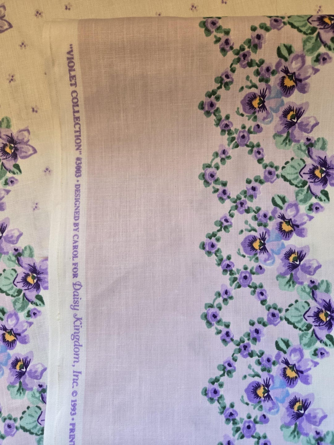 Violet Collection Daisy Kingdom Fabric - Vintage - Quilting - Etsy