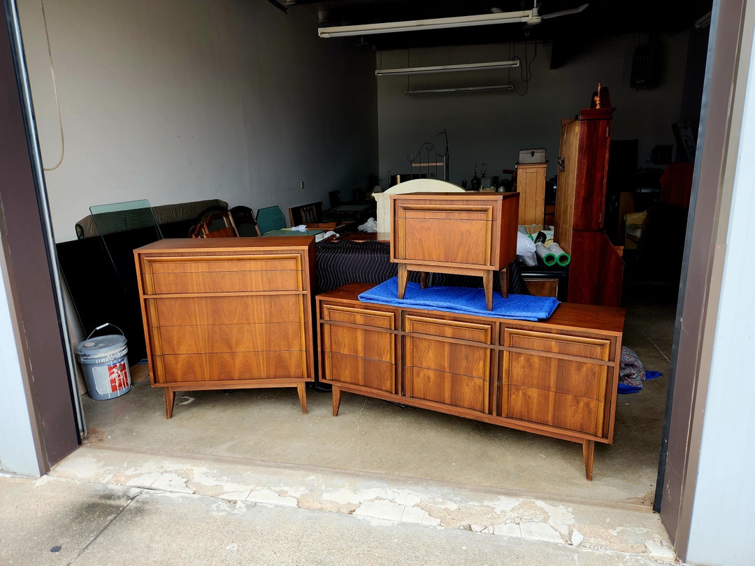 3 Piece Vintage 1960's Walnut Bedroom Set Mid Century Modern Basic-witz ...