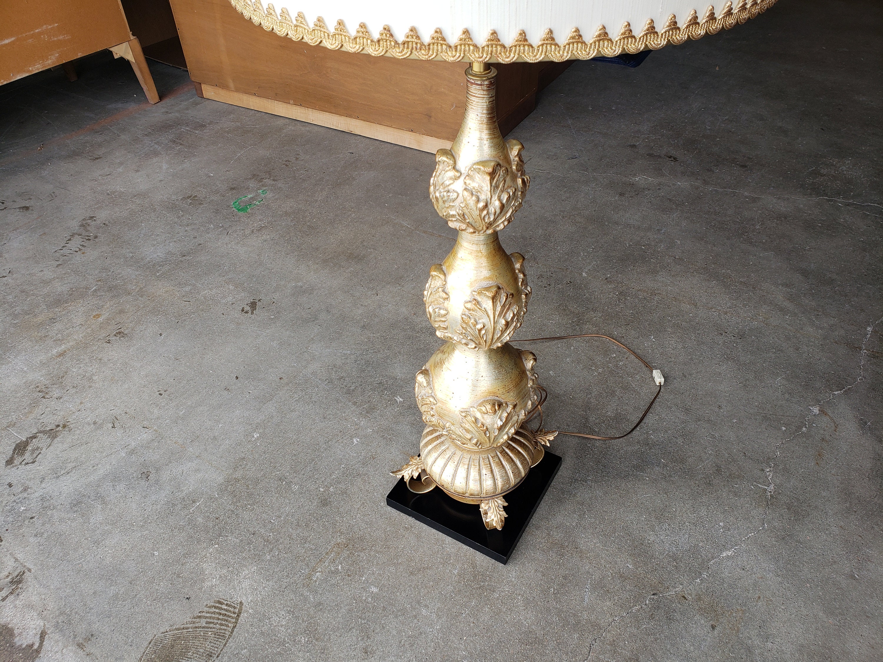 Vintage Marbro-style Table Lamp Original Shade Beautiful Sculpted ...