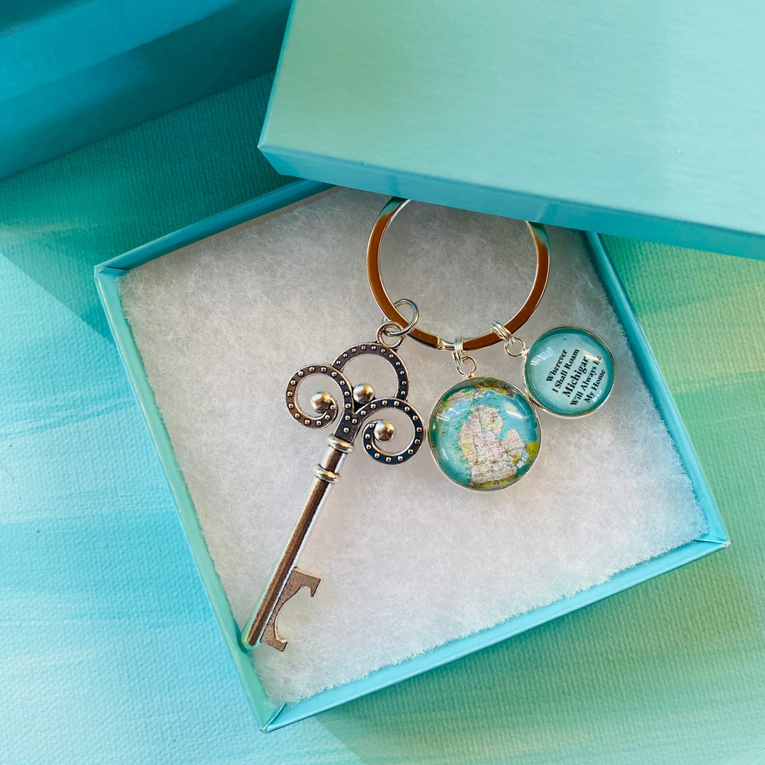 Michigan Vintage Map Key Ring - Etsy