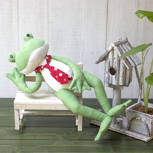 Stuffed Frog - PDF Sewing Pattern & Tutorial | Stuffed Animals | Plush ...