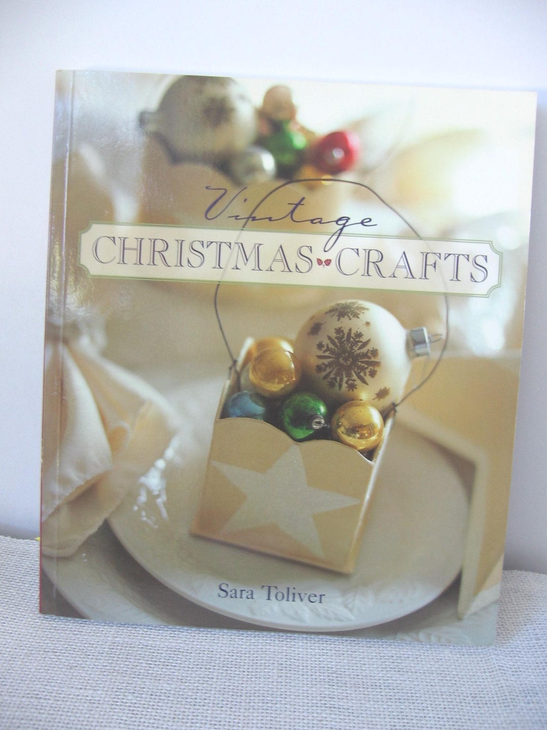 Vintage Christmas Crafts Softcover Book, Holiday Gifts and Decorations ...