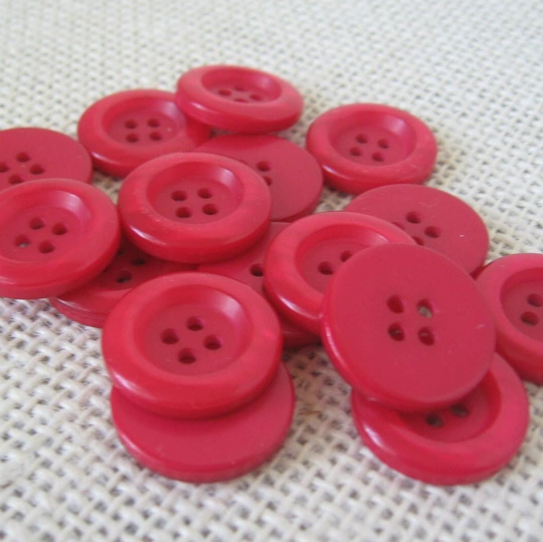 16 Red 3/4 Inch Buttons, 4 Hole Round Plastic, Notonlybuttons - Etsy
