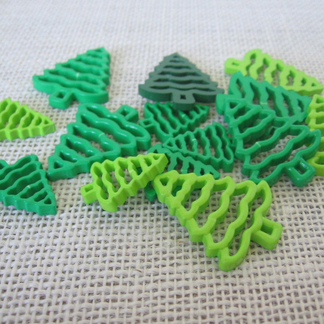 14 Green Tree Plastic Buttons or Embellishments, 3 Colors, 2 Sizes ...