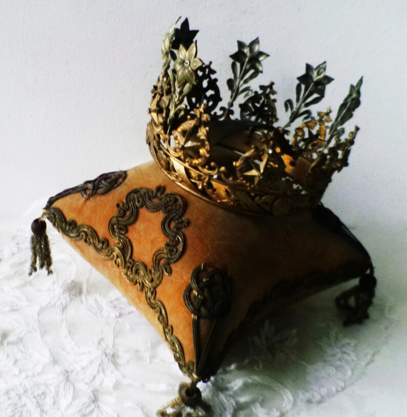 Large 19th Century French Marian Crown – Gilded Brass – Immaculate ...