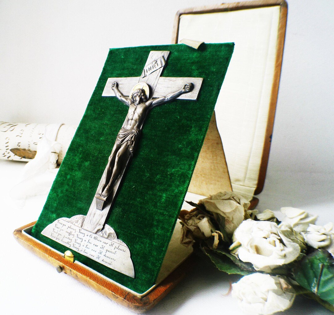 Antique Travel Shrine Crucifix Oratory in Leather Box French Chapel ...