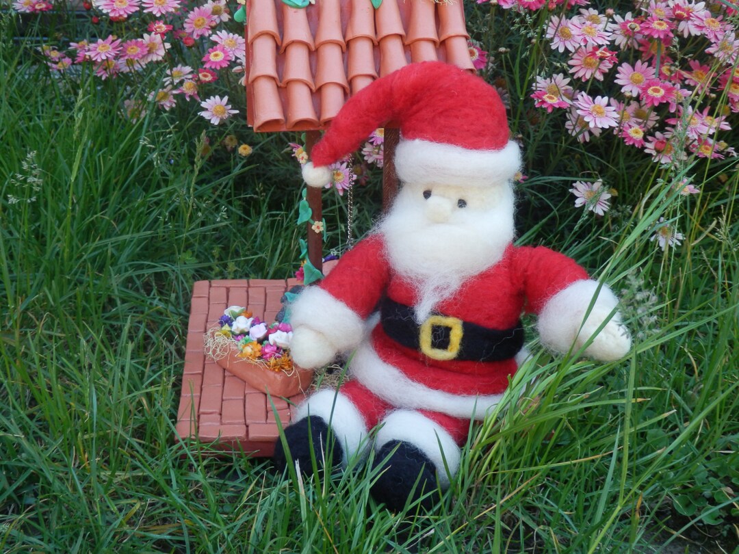 Needle Felted Santa Claus, Felted Santa, Christmas, Needle Felting ...